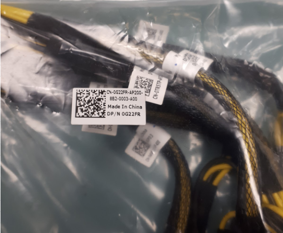 VMA-AIA-CGx-xx GPU does not have the necessary power cables connected