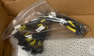 VMA-AIA-CGx-xx GPU does not have the necessary power cables connected